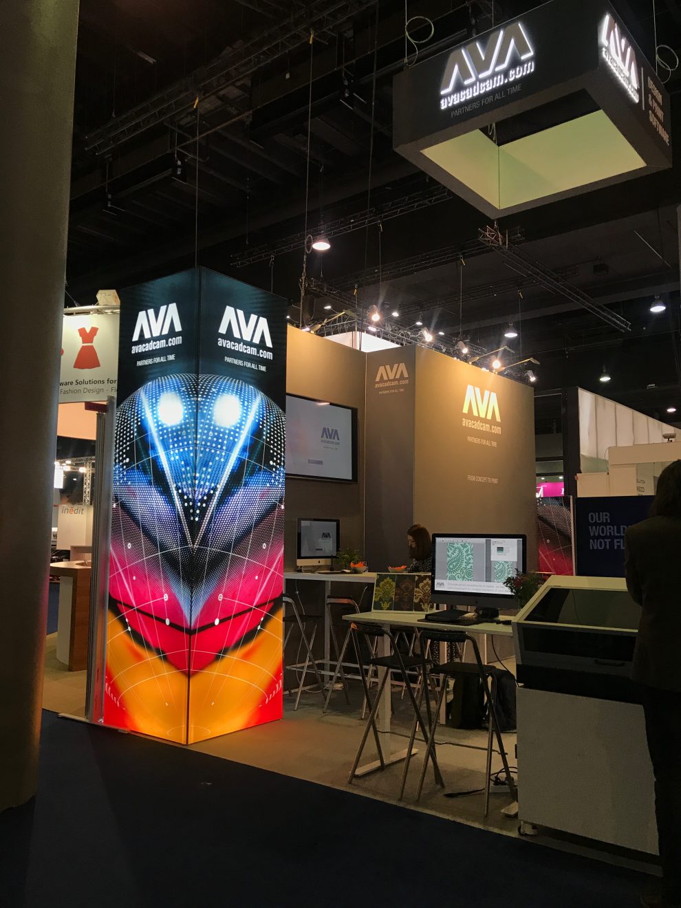 AVA Lightbox Tower – Tel: 0161 820 2445